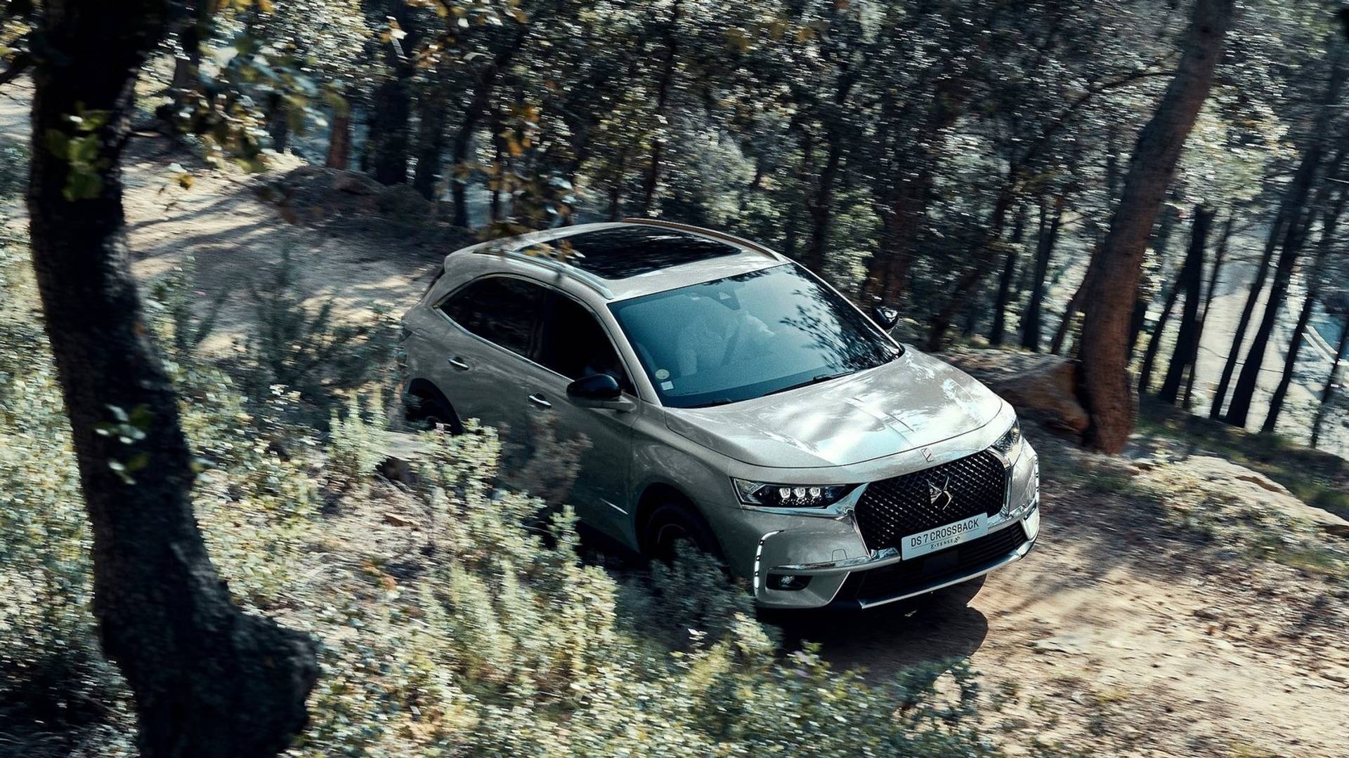 Predstavljen DS 7 Crossback E-Tense 4x4 (2019.) - Auto Republika
